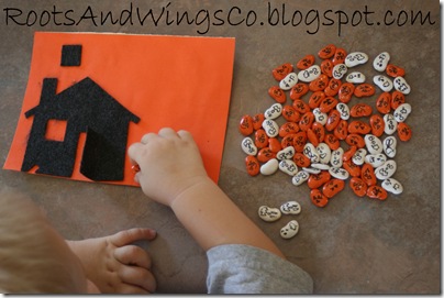 RootsAndWingsCo: Halloween Manipulative-Halloween Bean